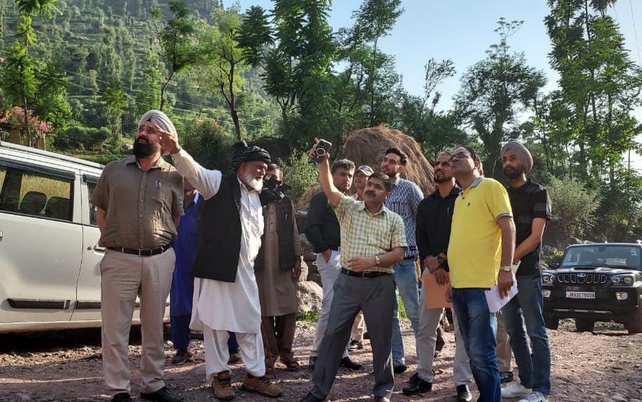 DDC Poonch inspects progress of road, Bridge projects in border belt ...